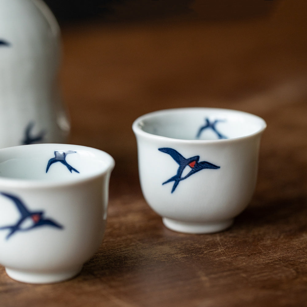 Hasami Ware Tsubame Sake Set - MASU