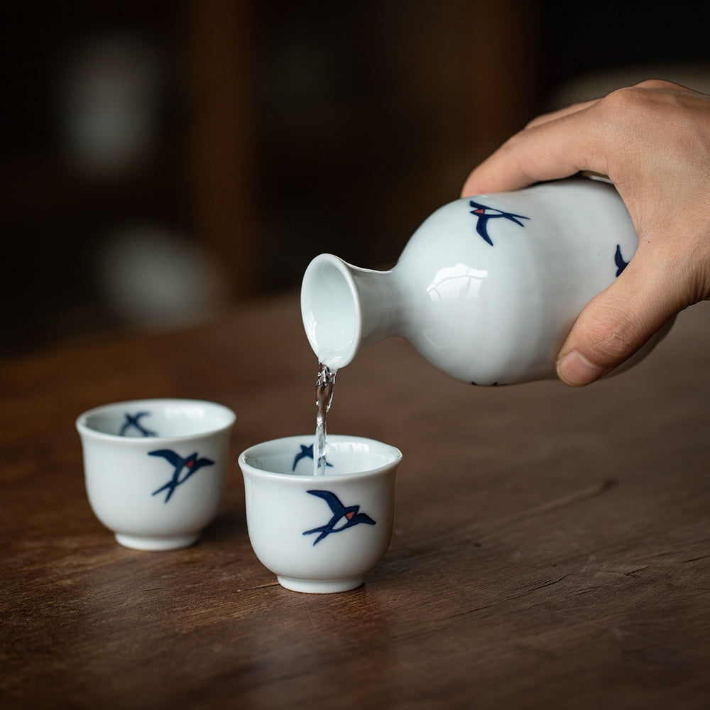 Hasami Ware Tsubame Sake Set - MASU