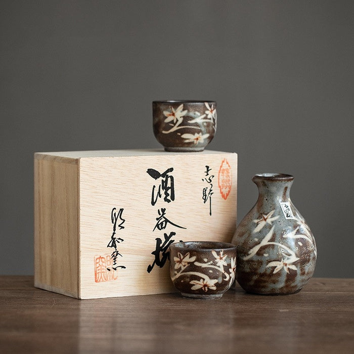 Shino Ware Handcrafted Aki no Sasayaki Sake Set - MASU