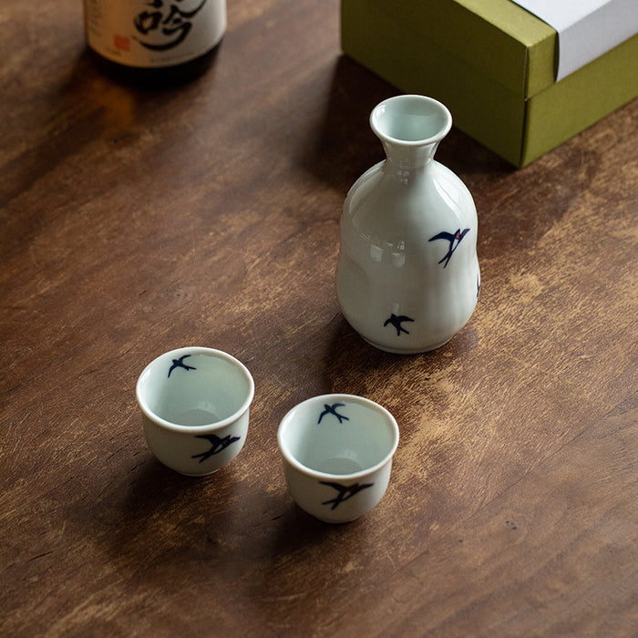 Hasami Ware Tsubame Sake Set - MASU
